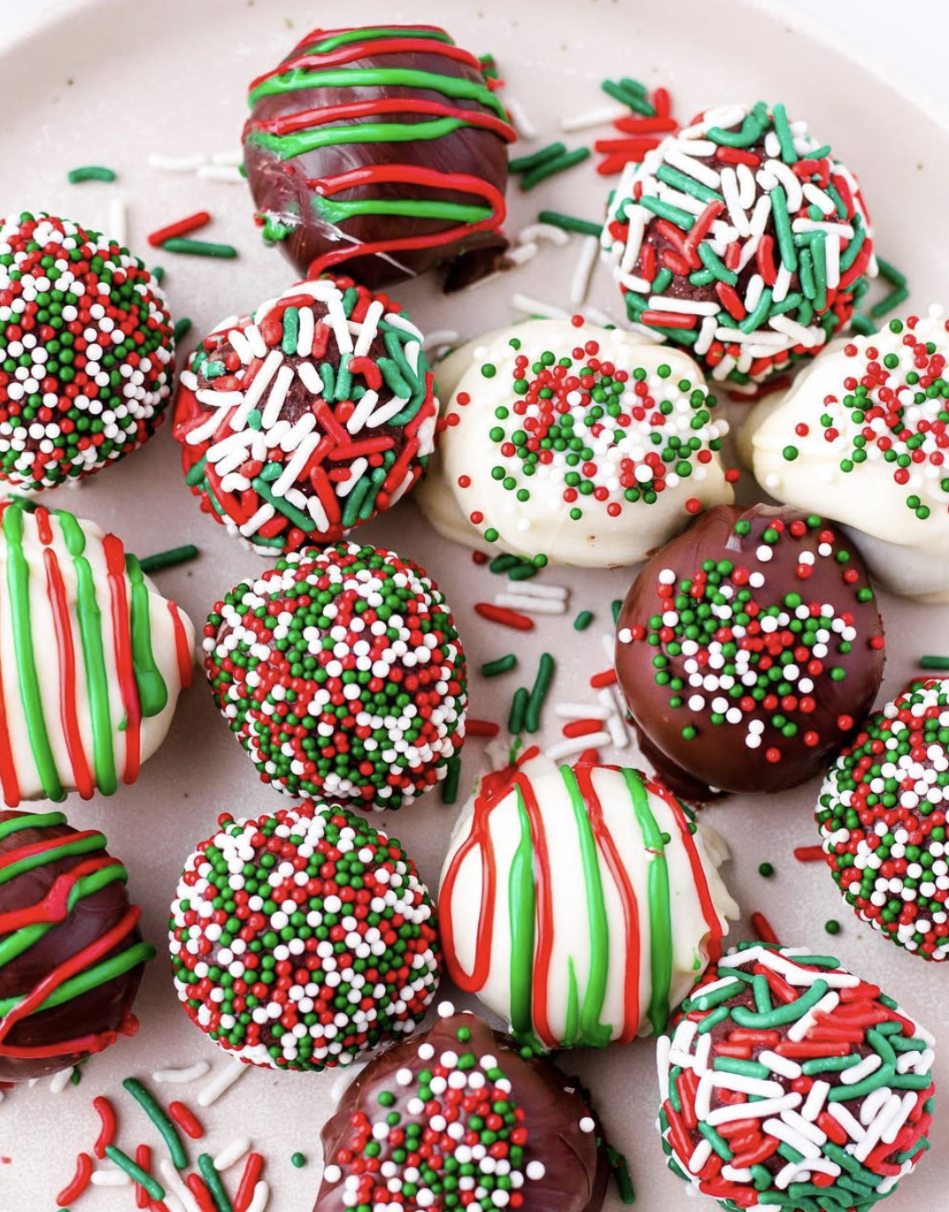 30 Christmas Truffles to Sweeten Your Holidays! - thecanadianguy.com